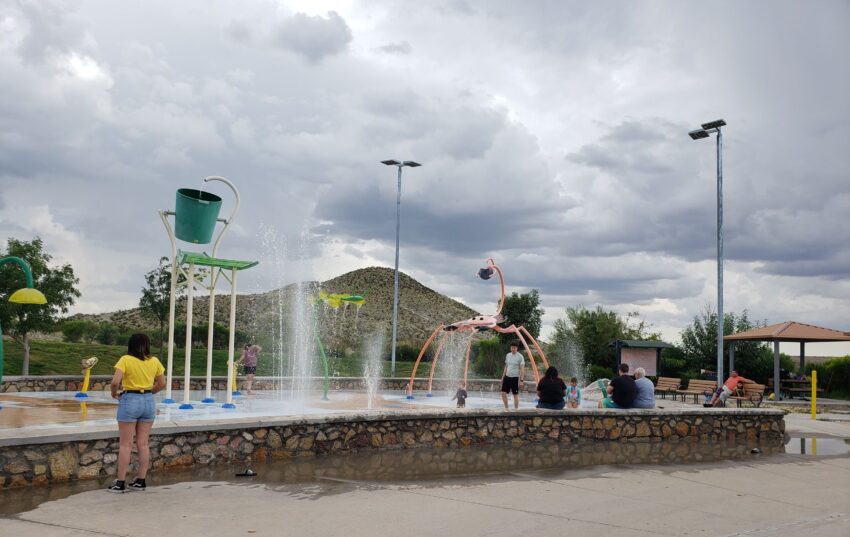 Spray Parks in El Paso - Exploring with Alice
