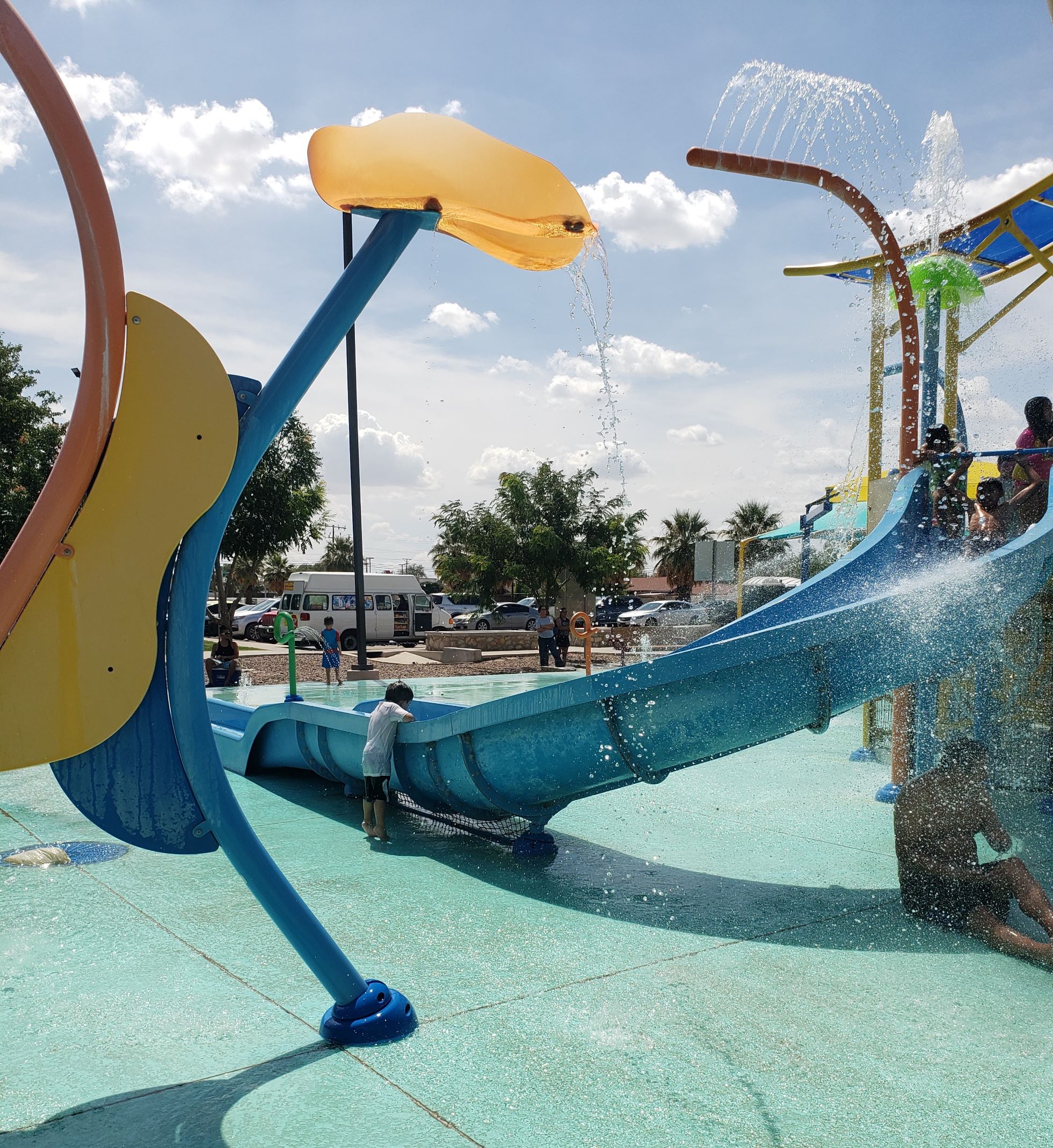 Spray Parks in El Paso - Exploring with Alice